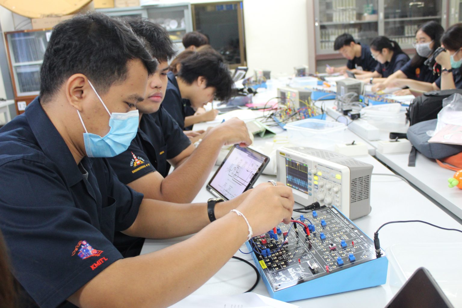 Fundamental Labs - Department of Telecommunications Engineering